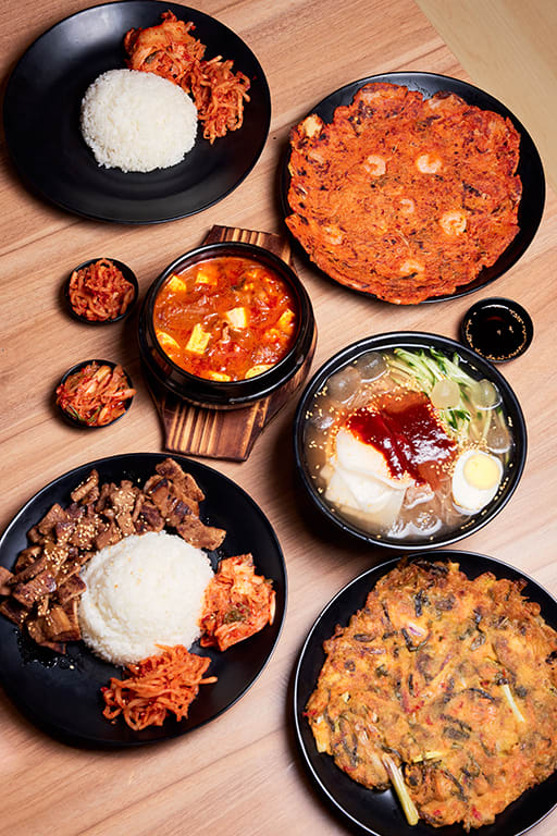 Korean ‘Eric Chou’ Opens 9 Hawker Outlets In 1.5 Years, Serves Tasty ...