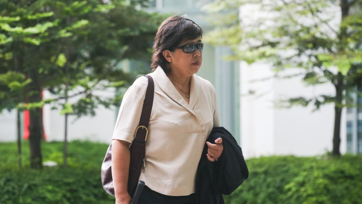 'Badge lady' Phoon Chiu Yoke jailed again for going maskless, failing ... 'Badge lady' Phoon Chiu Yoke jailed again for going maskless, failing ...