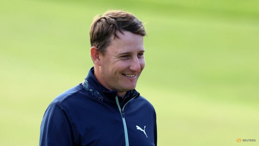 American Harman in league of his own with five-stroke Open lead - CNA
