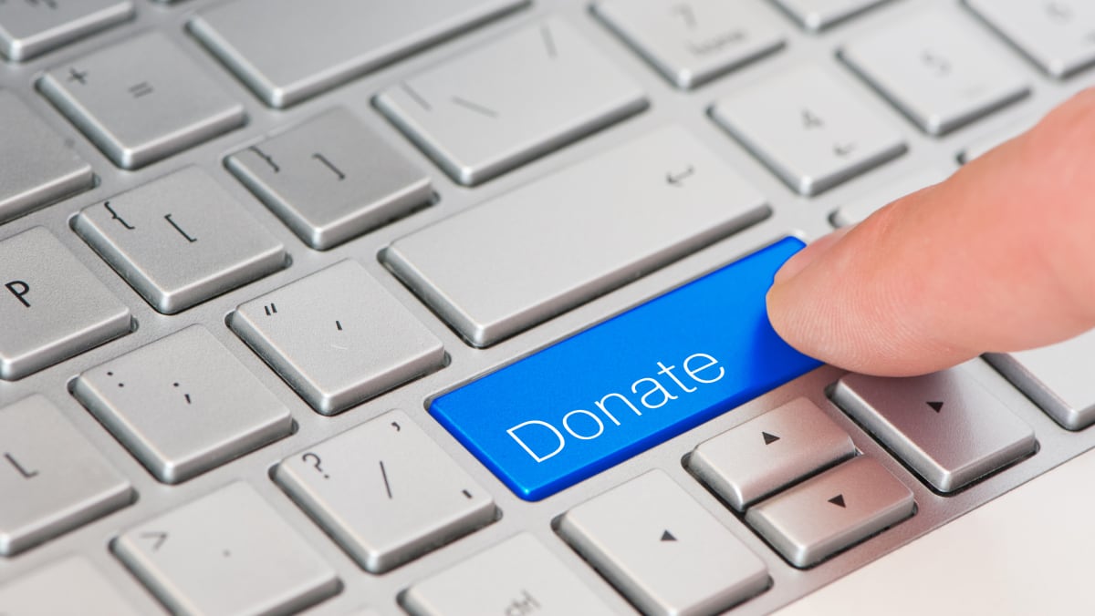 Singaporeans raise money, donate S$600 Solidarity Payment to needy ...