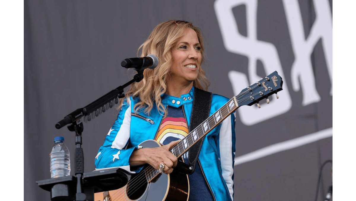 Sheryl Crow's surreal tour - 8days