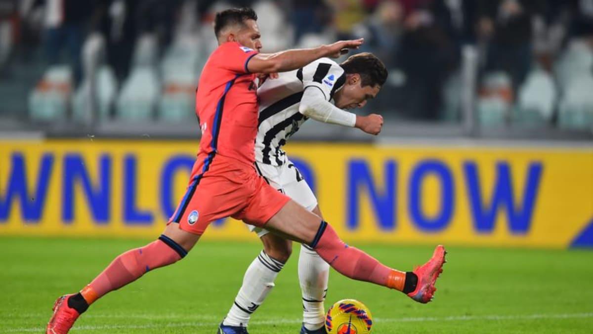 Juve's Chiesa set to be missing until new year with thigh injury - CNA