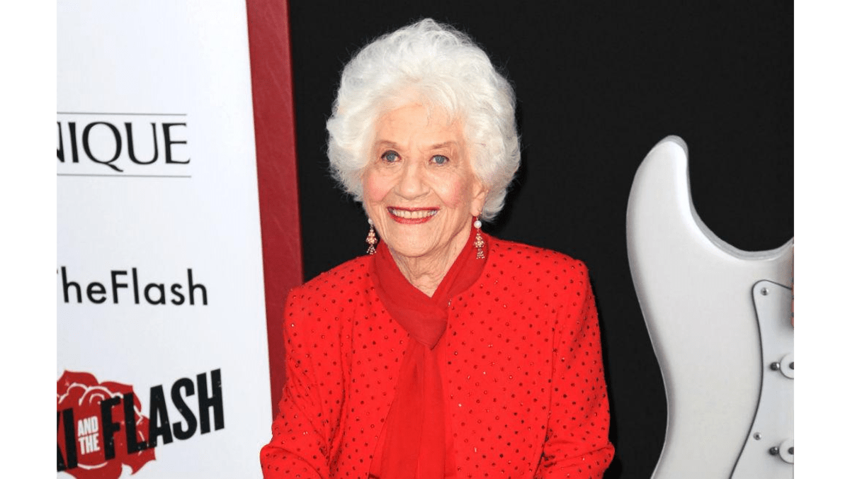 Charlotte Rae dies - 8days