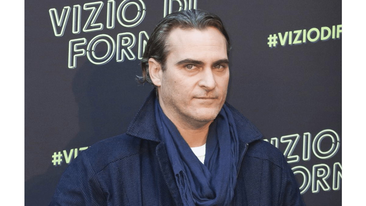 Joaquin Phoenix hints he'd be keen on a superhero role - 8days