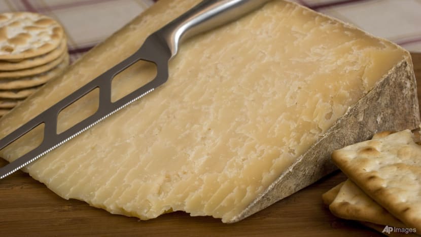 Thieves make off with US$390,000 worth of cheddar from London ...