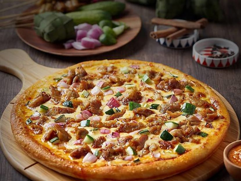 Pezzo Launching Halal Hainanese Chicken Rice Pizza - TODAY