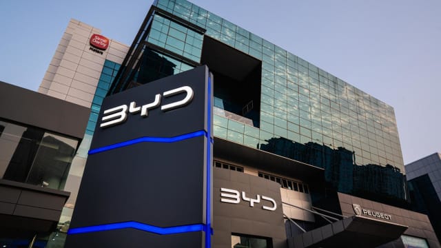 比亚迪进军本地市场十年 累计销量逾6000辆 - 8world