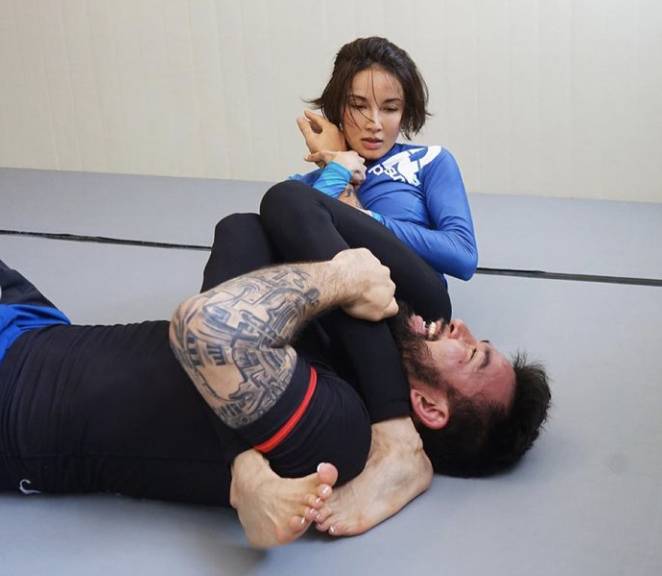 Michelle Saram, 46, Is Fighting Fit In New IG Update - 8days