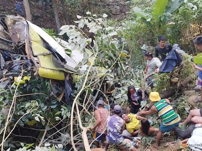 Death toll in Philippine "killer curve" bus accident rises to 17 - TODAY