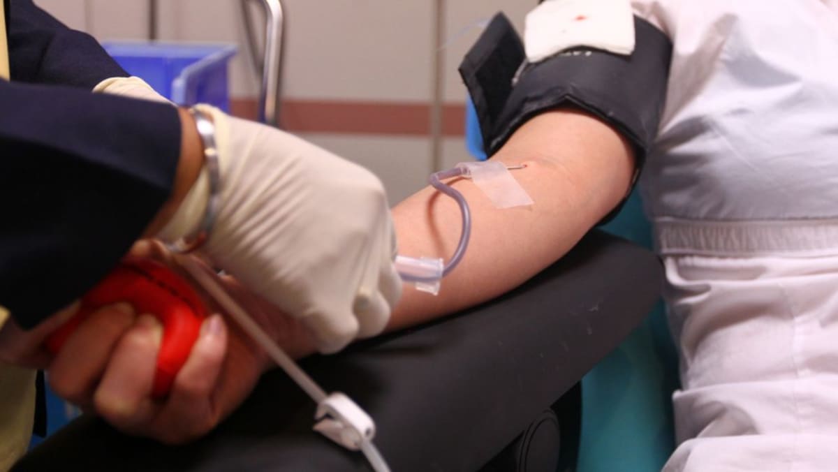 Singapore's type O blood stocks at critical levels; Red Cross, HSA urge ...