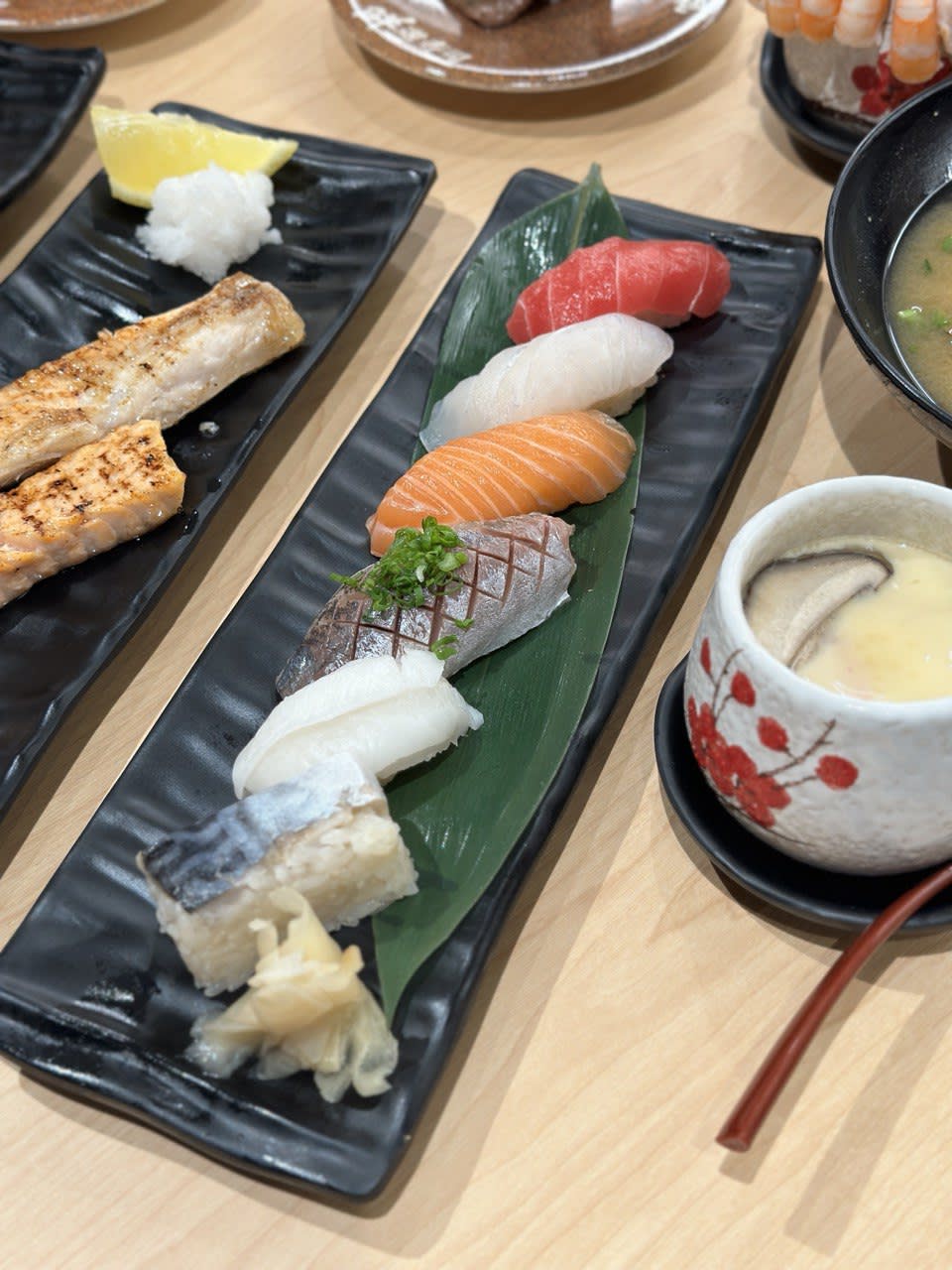 Don Don Donki Opens Conveyor Belt Sushi Restaurant, Has Epic Shrimp Cocktail Chawanmushi - 8days