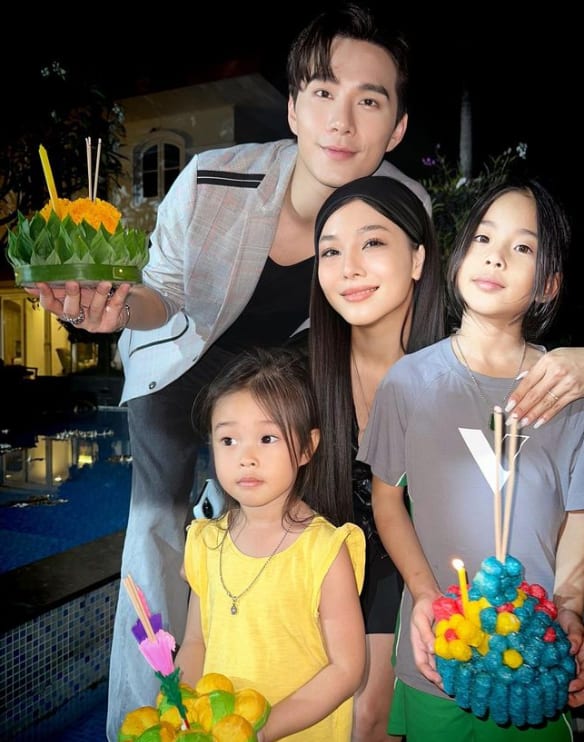 Handsome Thai Man Duets With Jay Chou At His Bangkok Concert; Wins Hearts With His Voice & Looks ...