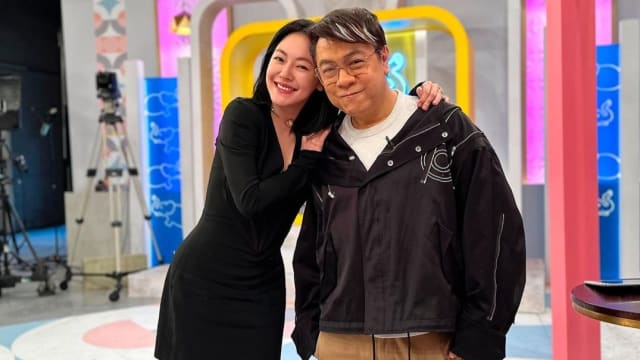 小S喝醉失态 蔡康永“狂收50则语音轰炸” - vibes by 8world