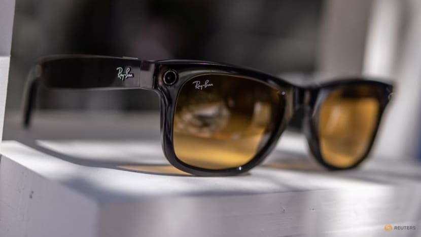 Meta unveils AI assistant, Facebook-streaming glasses - CNA Meta unveils AI assistant, Facebook-streaming glasses - CNA