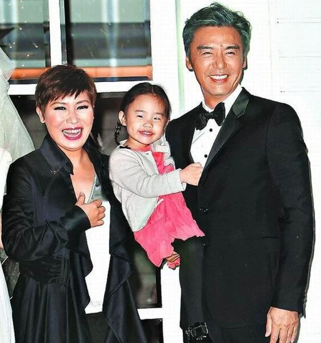 Clip Of "Kenny Bee’s Daughter’s Wedding" Goes Viral, Turns Out To Be A ...