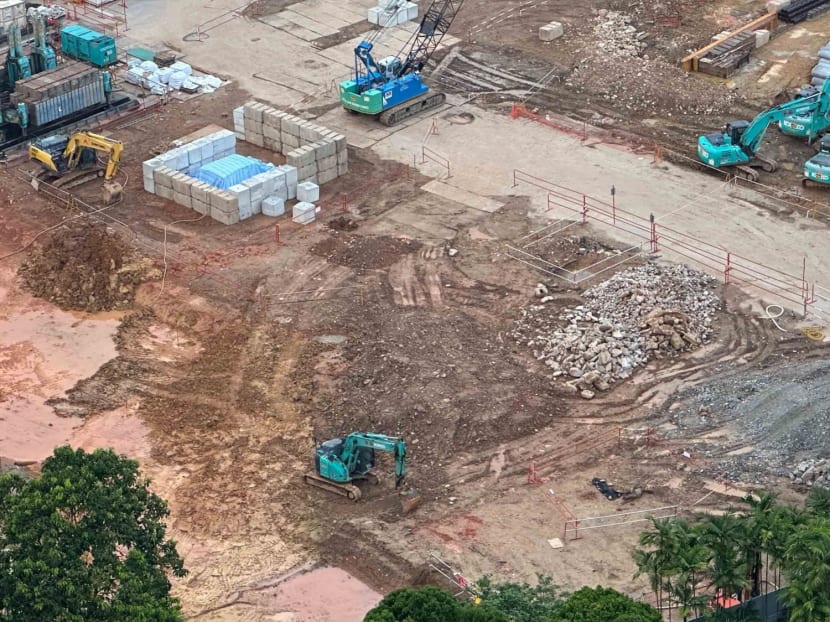 Photos: Residents at Upper Bukit Timah evacuate for World War II bomb ...