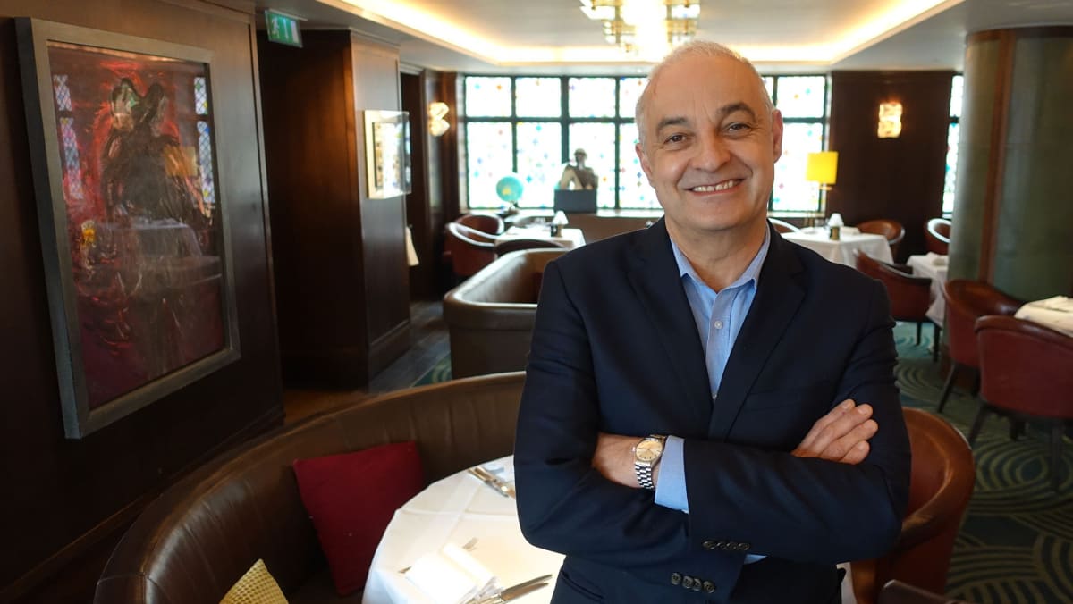 How to get a table at the hottest restaurants - TODAY