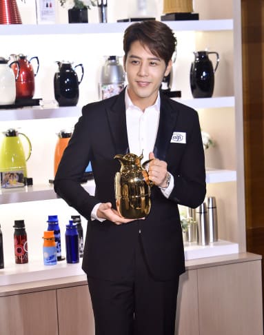 George Hu Attends Commercial Activity In Taipei - 8days