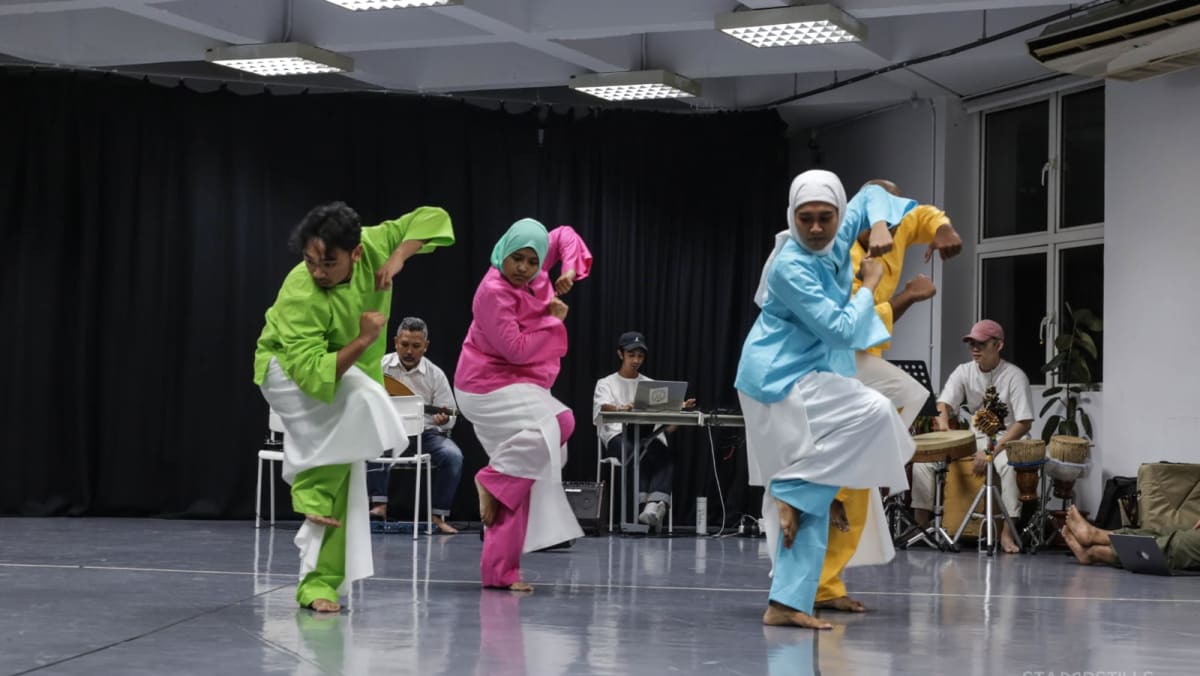 BERITA+: 'Gemersik Ombak' usaha lestari gerak tari karya asli - BERITA ...