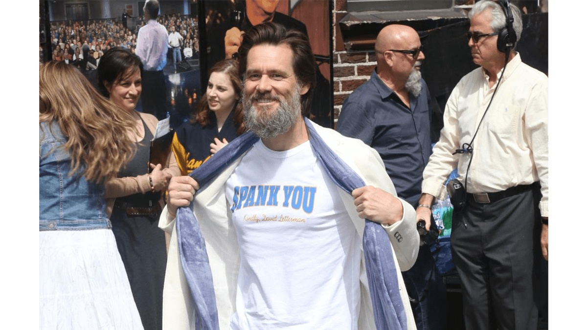 Jim Carrey praised for depression honesty - 8days