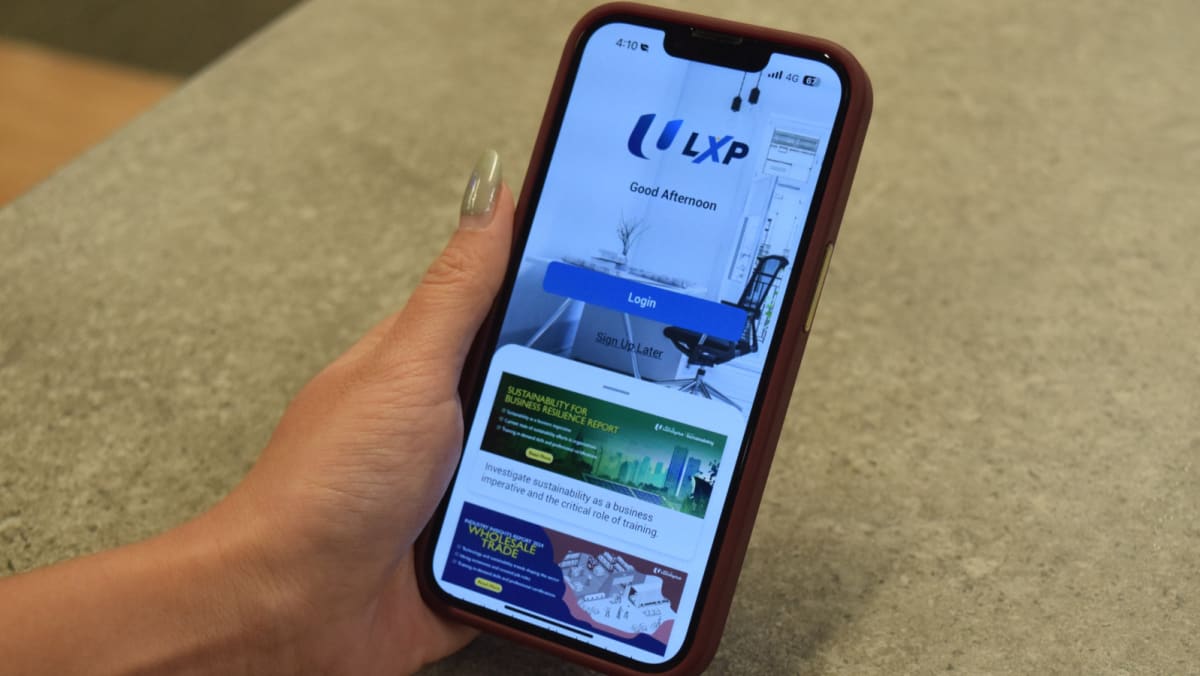 Upskill or reskill easily, with pocket-sized learning solutions