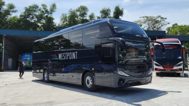 5000元月薪招聘巴士司机 逾1300人申请 包括大学毕业生 - 8world