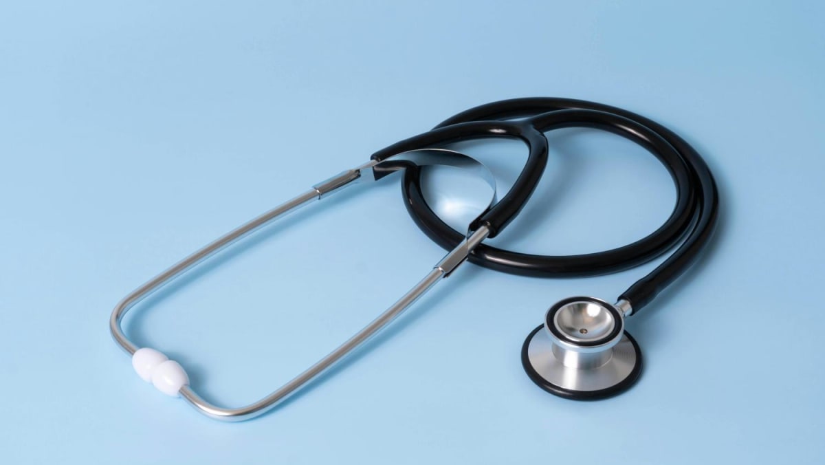 Doctor suspended after misdiagnosis resulted in teenage patient losing ...