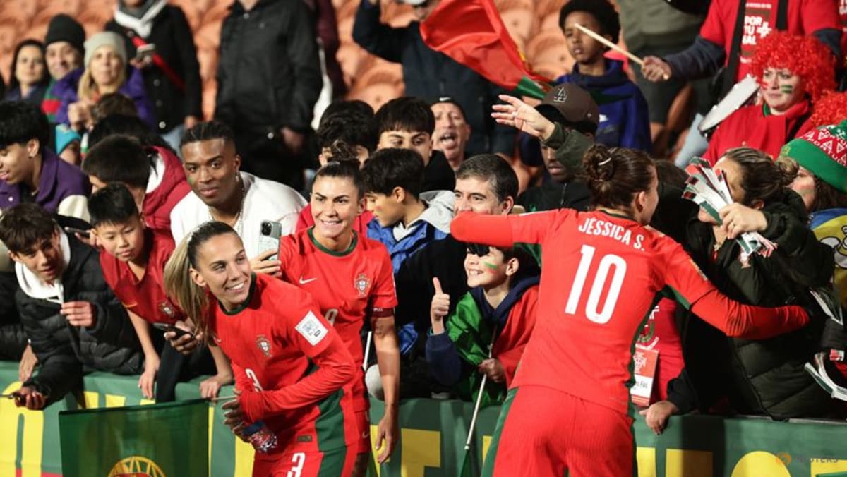 Encarnacao shines as Portugal beat Vietnam 2-0 for first World Cup win ...