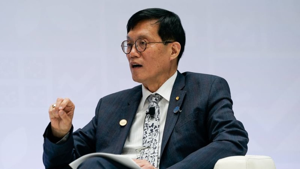 Bank of Korea's Rhee says some short-term rates have fallen more than ...