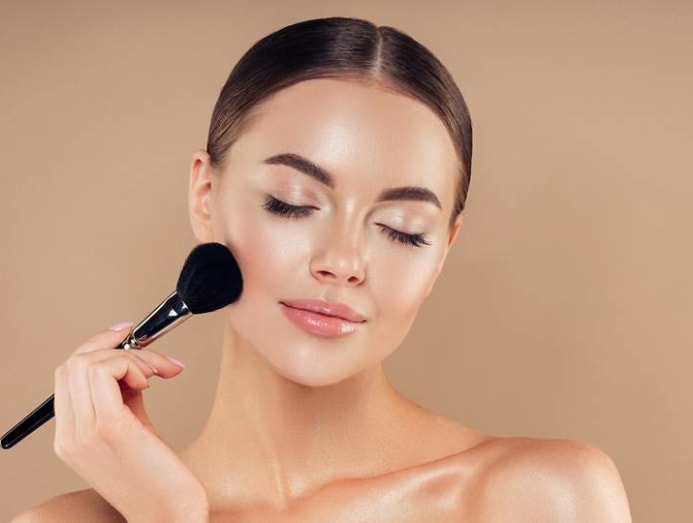 Makeup melting in hot and humid weather? We've got 8 sweat-proof hacks ...