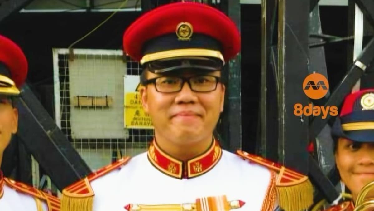 The ex-SAF band member‘s carrot cake comes with a - 8days