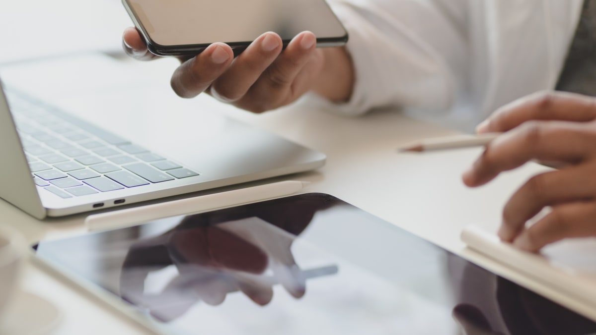 Is it time to cut back our working hours? - TODAY