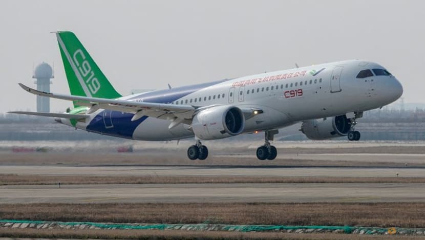 China certifies C919 jet to compete with Airbus and Boeing -photos - CNA