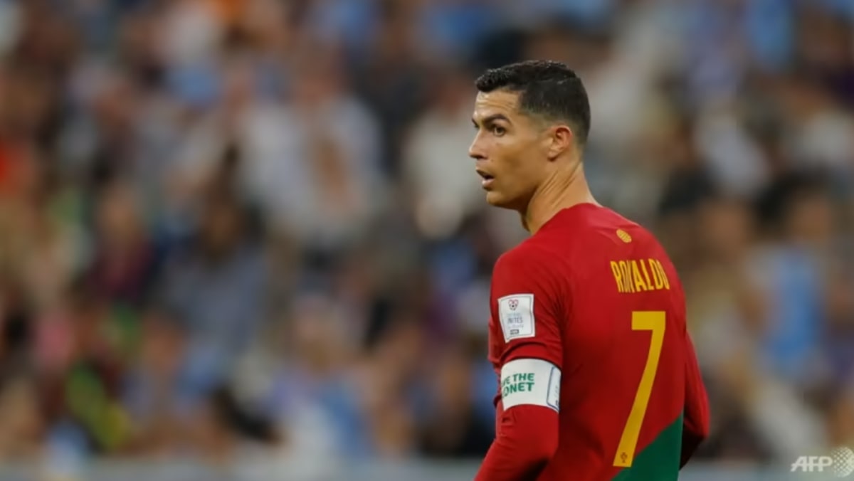 Cristiano Ronaldo terima tawaran rasmi €200 juta setahun untuk bermain ...