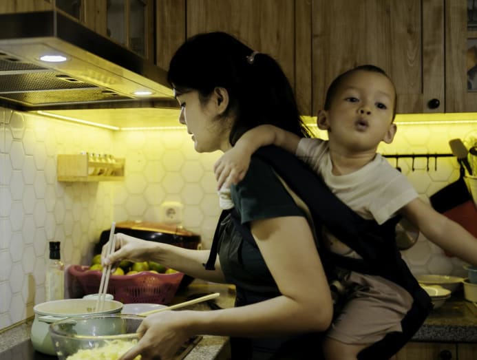 How to cope with mum guilt - CNA Lifestyle