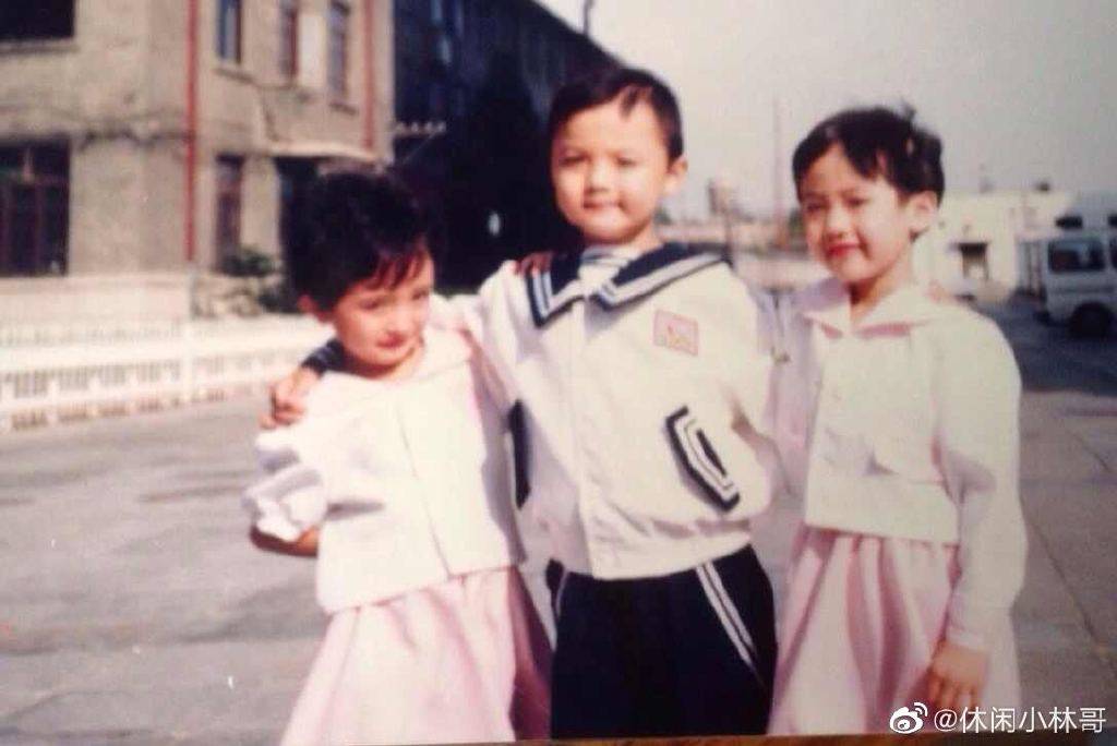 Yang Mi’s Dad Says The Star Was “Prettier When She Was A Child” - 8days