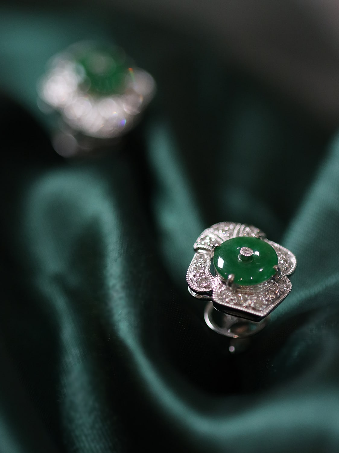 Singapore jewellery designers: Esther Ho of MUS.Za and Zoie Teo of Carat 55 - CNA Luxury