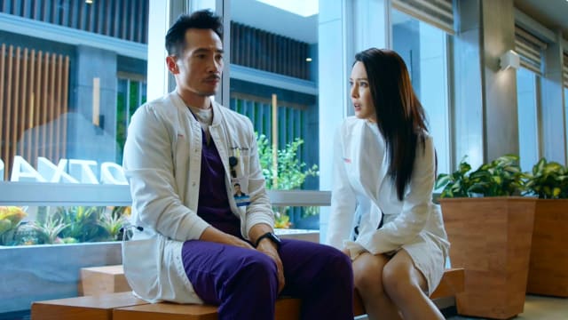 白色强人II（第19集）：文信偶遇战地同僚 - vibes by 8world