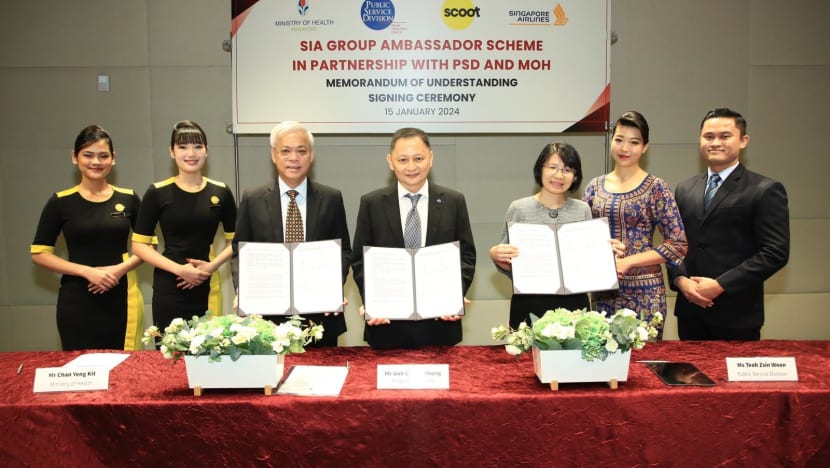 50 SIA, Scoot cabin crew members to volunteer at hospitals under new ...