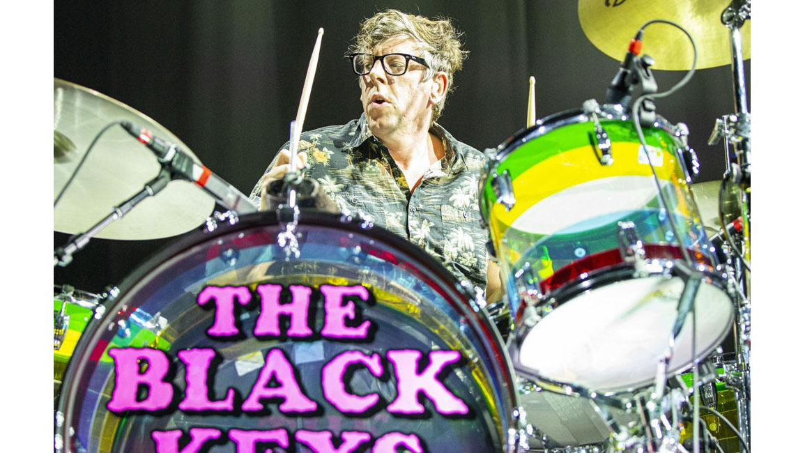 Black Keys star Patrick Carney doesn't care about Grammys - 8days