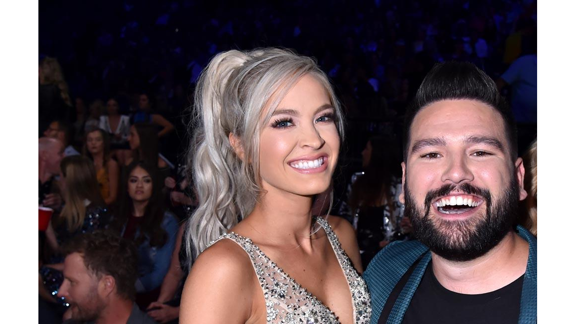 Shay Mooney and wife expecting second child - 8days