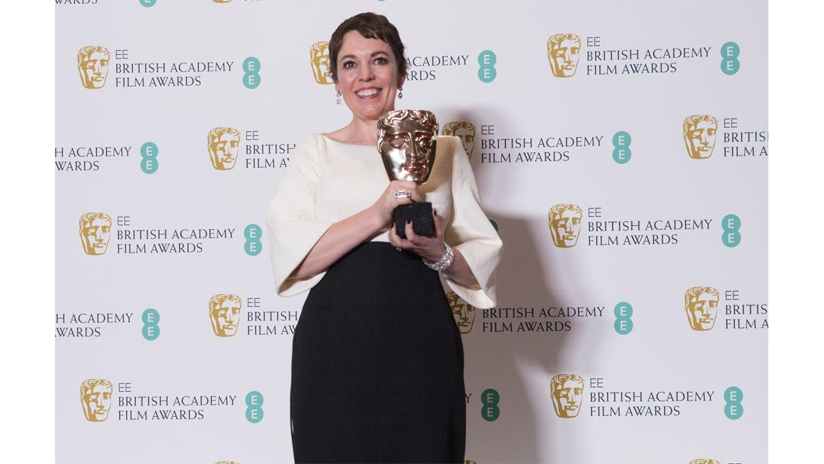 Olivia Colmans Worst Job On The Crown 8days