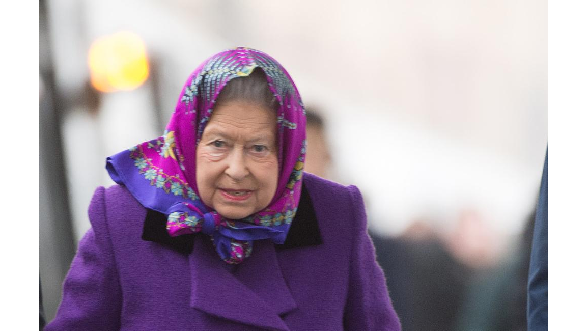 Queen Elizabeth needs a chef - 8days