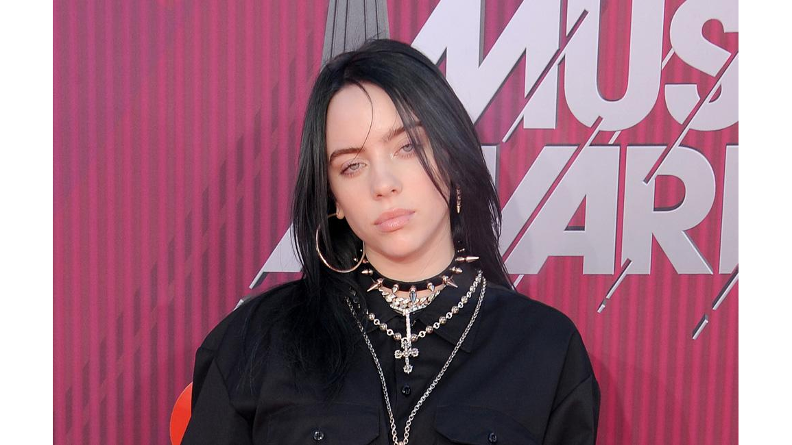 Billie Eilish goes to therapy - 8 Days Billie Eilish goes to therapy - 8 Days