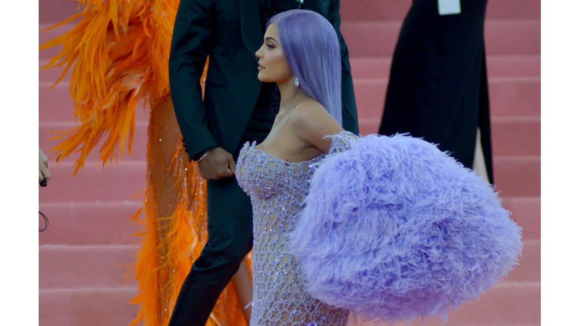 Kylie Jenner fires back at claims she bragged about her wealth - 8days