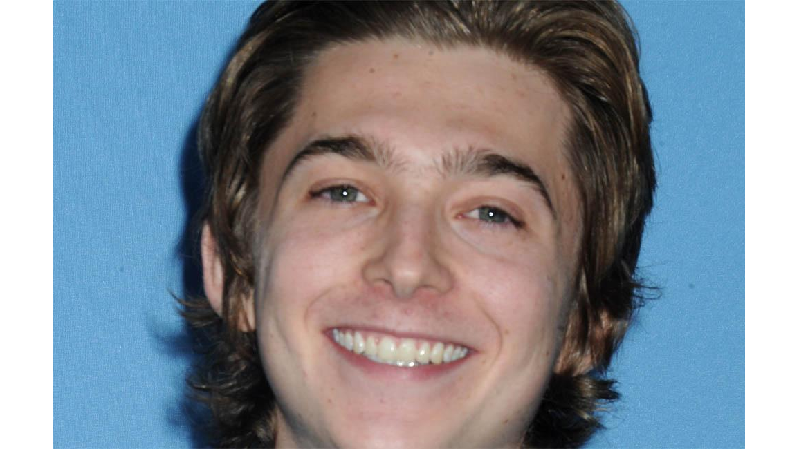 Austin Abrams joins Chemical Hearts - 8days