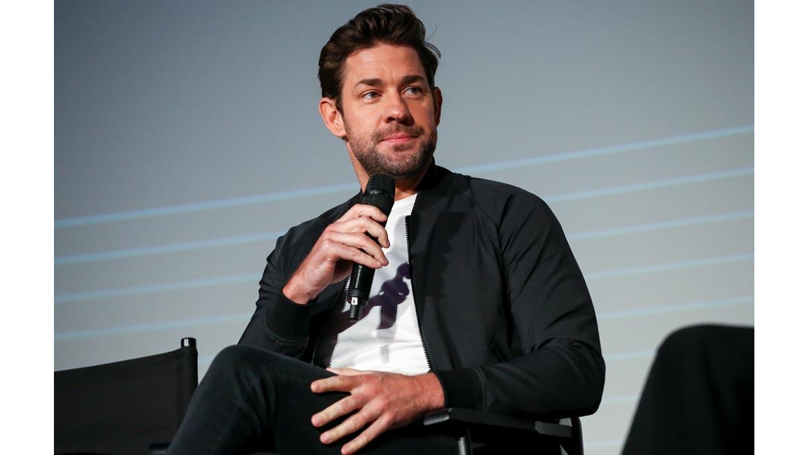 John Krasinski's life 'changed' when he went to University - 8 Days