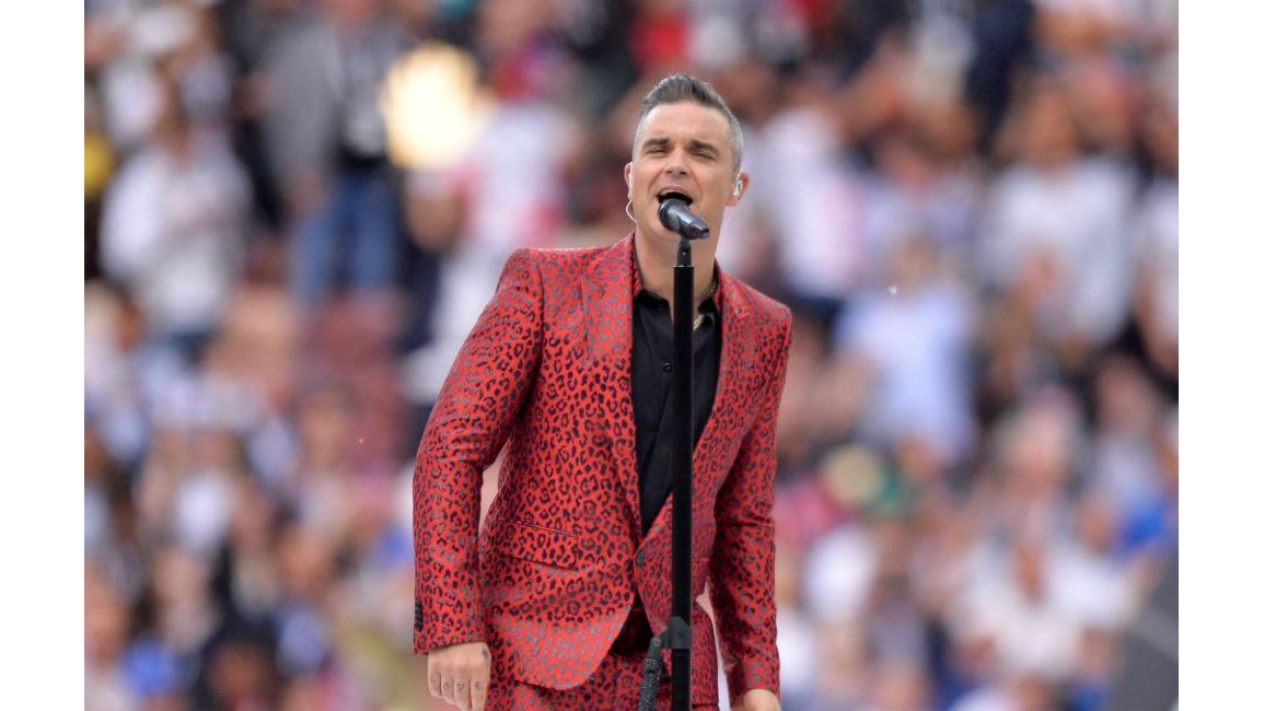 Robbie Williams and Guy Chambers channel Britpop for David Walliams ...