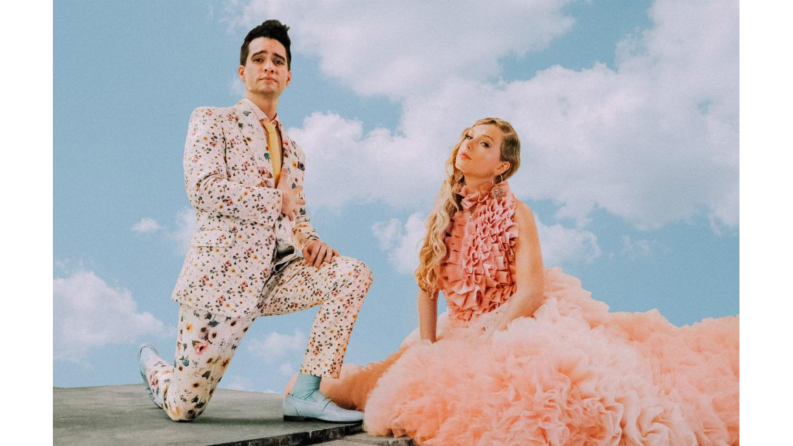 Taylor Swift releases new single - 8days