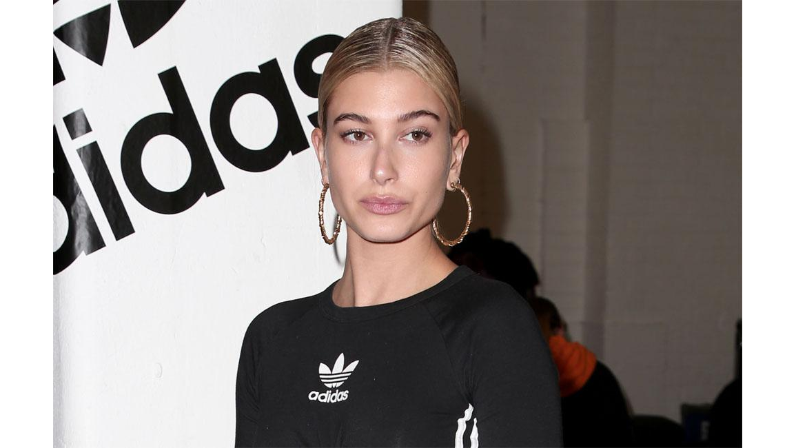 Hailey Bieber feels pressure to be perfect - 8 Days